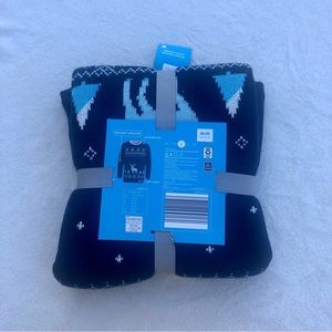 Aldi | Sweaters | Aldi Gear Christmas Sweater Navy W Deer Large 223 ...